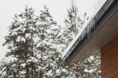 Roof ice dam removal: 7 Powerful Tips for Safe Results 2025